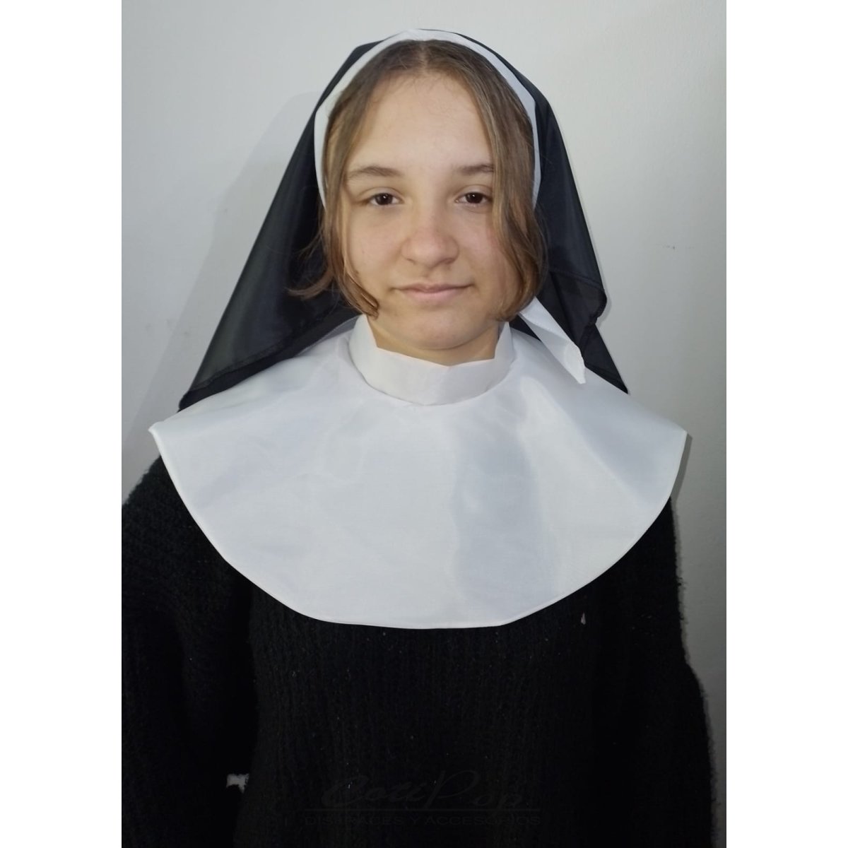 Monja Velo y Cuello